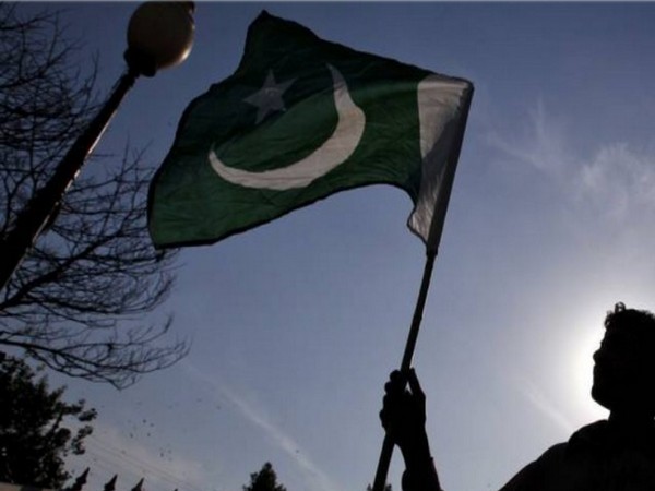 Karachi's buildings lack fire safety systems, experts warn at national ...