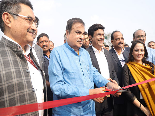 Nitin Gadkari inaugurates India's first bio-bitumen-based National ...