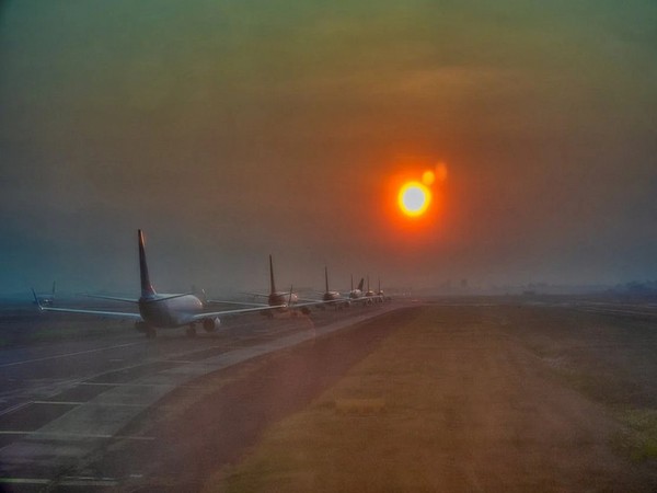 Dense fog disrupts flight operations at Guwahati airport, 14 ...