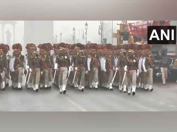 RPF contingent holds parade rehearsal for 76th Republic Day at Kartavya ...
