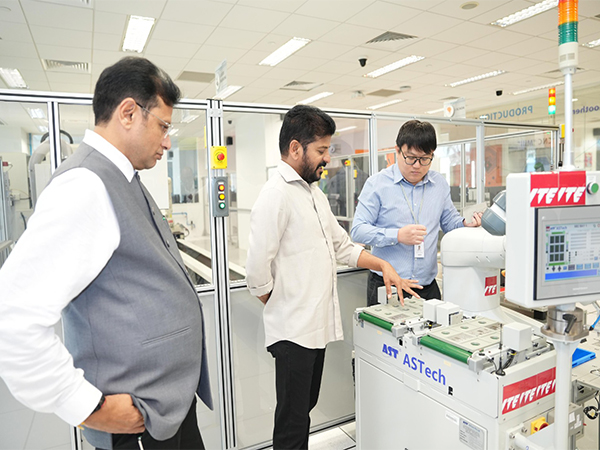 Telangana CM Revanth Reddy's 'Telangana Rising' delegation kick-starts ...