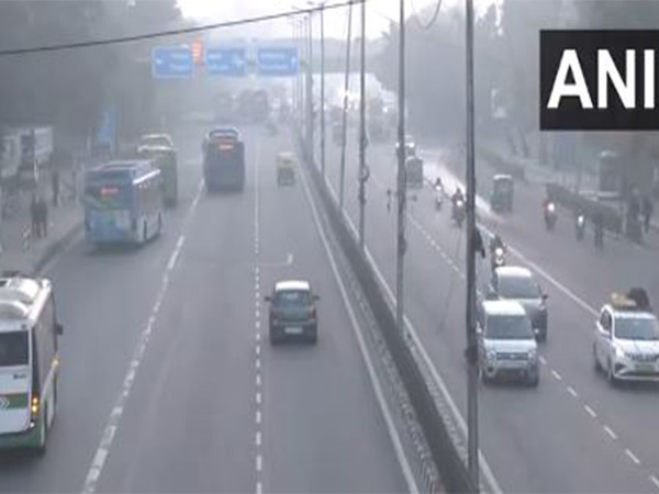 Foggy weather disrupts flight, train services in Delhi