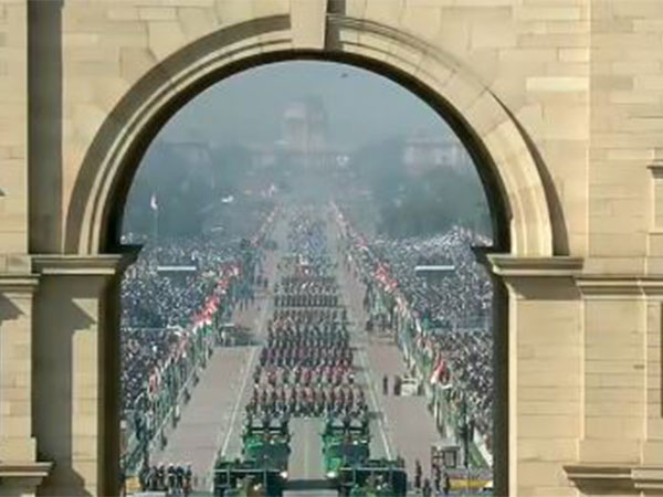 Contingents of Brigade of the Guards, Garhwal Rifles, J-K Rifles on ...