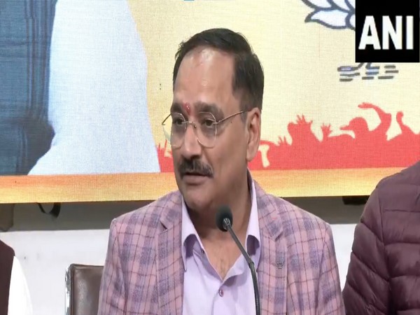 "Janta ka mood bata rha hai, kamal khilne jaa raha hai": Delhi BJP chief