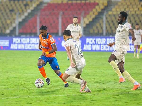 ISL 2024-25: FC Goa secure comfortable 2-1 victory against 10-men ...