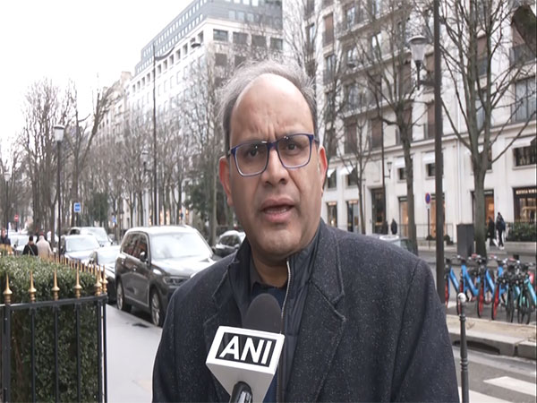 "To know about a country, it is important to know languages spoken there," says Hindi Professor ...