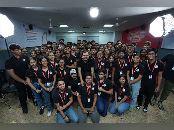 Over 1359 PhysicsWallah (PW) Students score 99 percentile in JEE Main ...