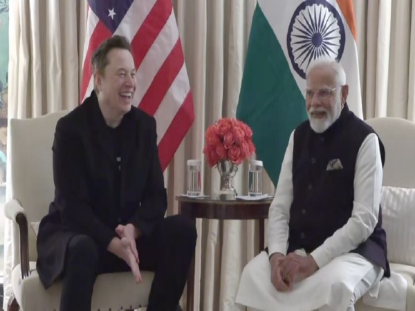 PM Modi meets Tesla CEO Elon Musk at Blair House