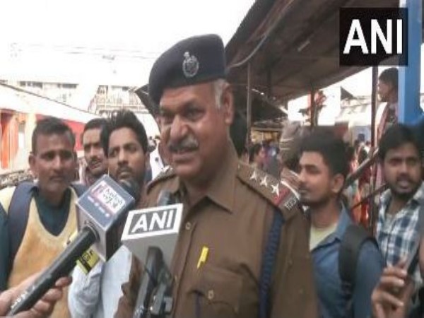 Delhi stampede: "We are present at platforms to maintain the crowd ...