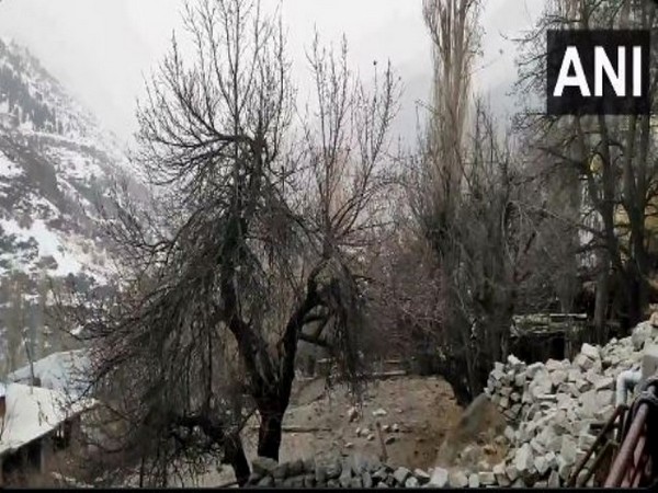 Himachal Pradesh: Lahaul and Spiti receive fresh spell of snow, IMD issues Orange alert for ...