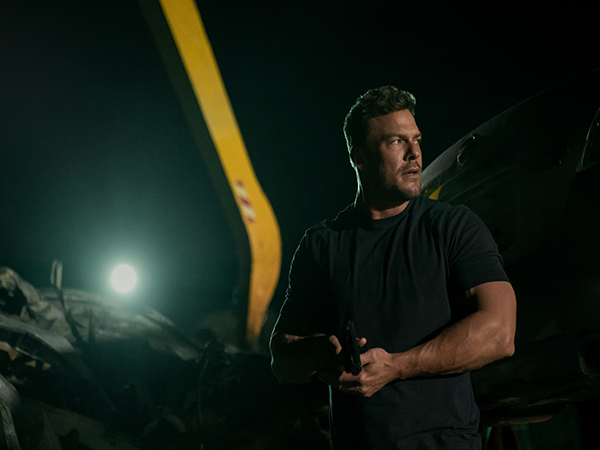 Alan Ritchson opens up about shooting action sequences for 'Reacher ...