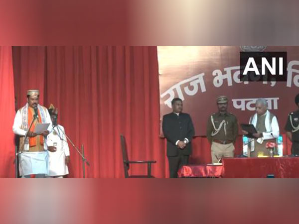 Nitish Kumar expands Bihar cabinet, seven BJP MLAs take oath