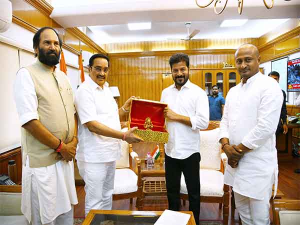Telangana CM meets Union Jal Shakti Minister, seeks allocation of fair share of Krishna waters ...