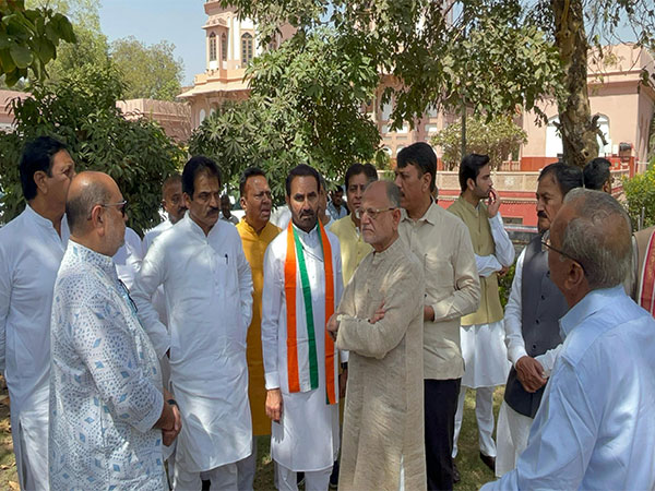 KC Venugopal reviews preparations for Ahmedabad AICC Meet
