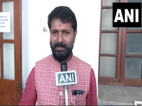 Karnataka: BJP's CT Ravi takes veiled dig at state party chief BY ...