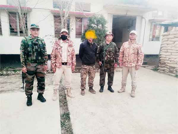 Manipur: Security forces apprehend suspected UNLF (K) cadre in Tengnoupal