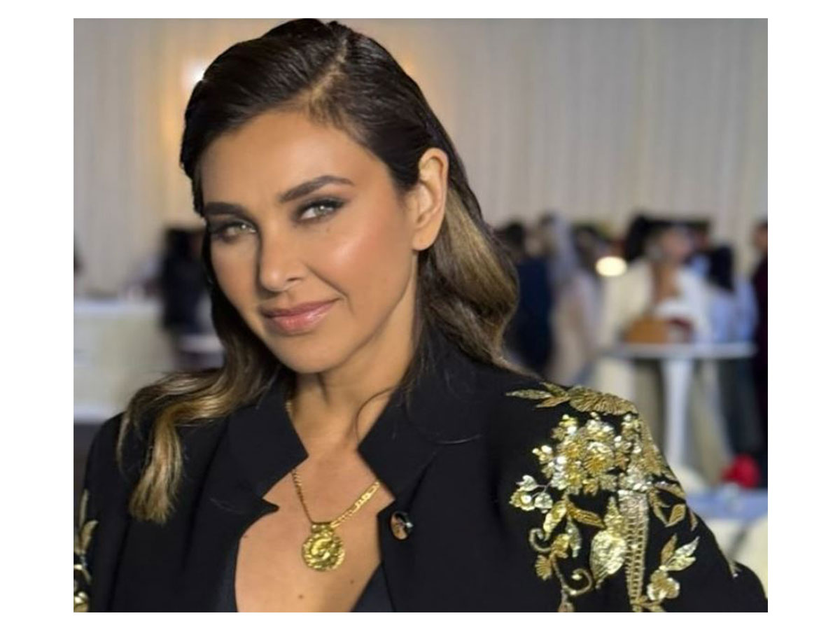Lisa Ray criticizes airline service for denying medical waiver for her ...