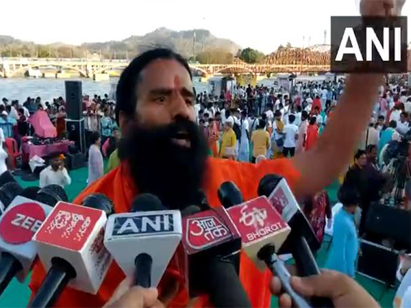 Aurangzeb cannot be an ideal for India; symbols of slavery to be ...