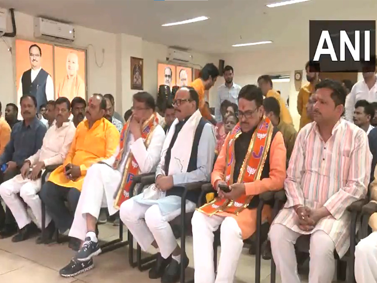 Uttar Pradesh Dy CM Brajesh Pathak, Delhi CM Rekha Gupta, other BJP leaders listen to PM Modi's ...