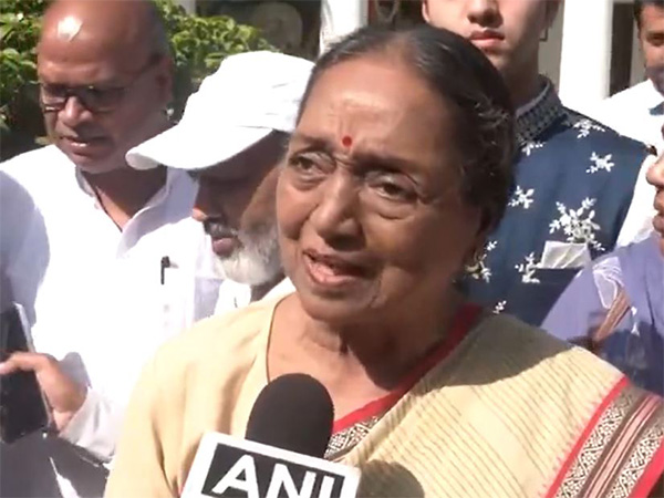 Congress's Meira Kumar pays tribute to former Dy PM Jagjivan Ram on his ...