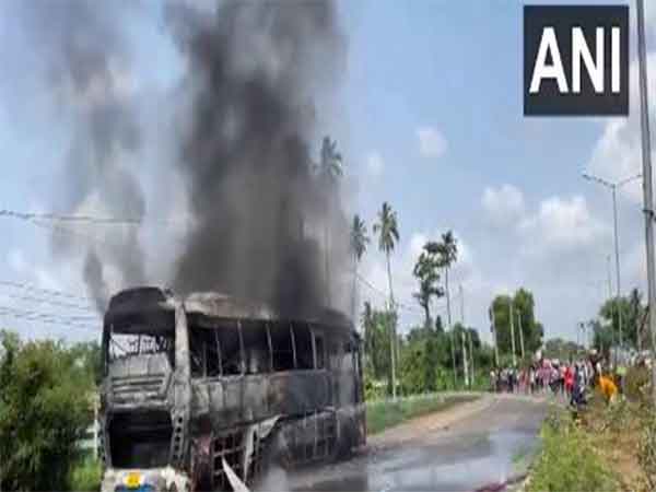 Fire breaks out in bus on Puri-Bhubaneswar National Highway