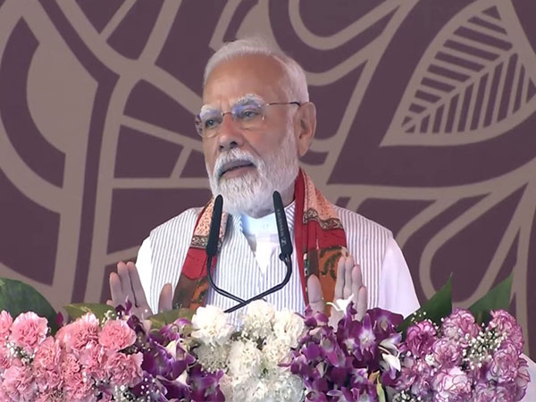 "Parivar ka Saath, Parivar ka Vikas...": PM Modi attacks opposition in ...