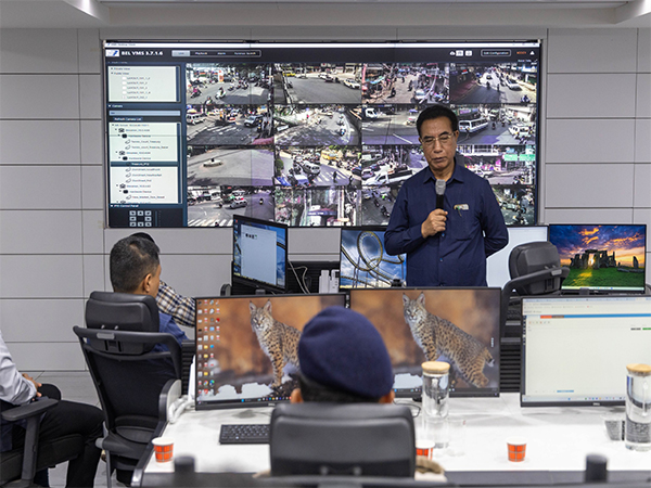 Mizoram CM Lalduhoma visits Integrated Command & Control Centre under ...