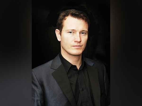 'Harry Potter' fame Nick Moran undergoes emergency surgery for 'life ...