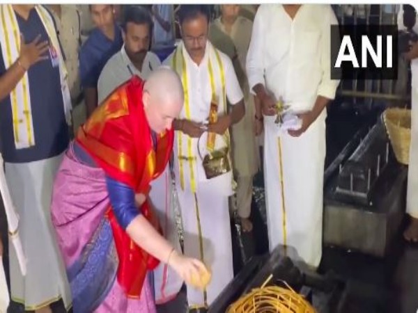 Andhra Pradesh Dy CM Pawan Kalyan's wife offers prayers at Tirupati Balaji temple