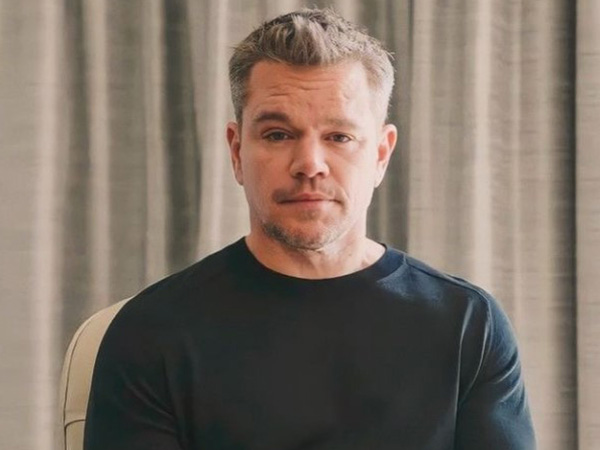 Matt Damon enjoys some time on yacht during break from 'The Odyssey ...