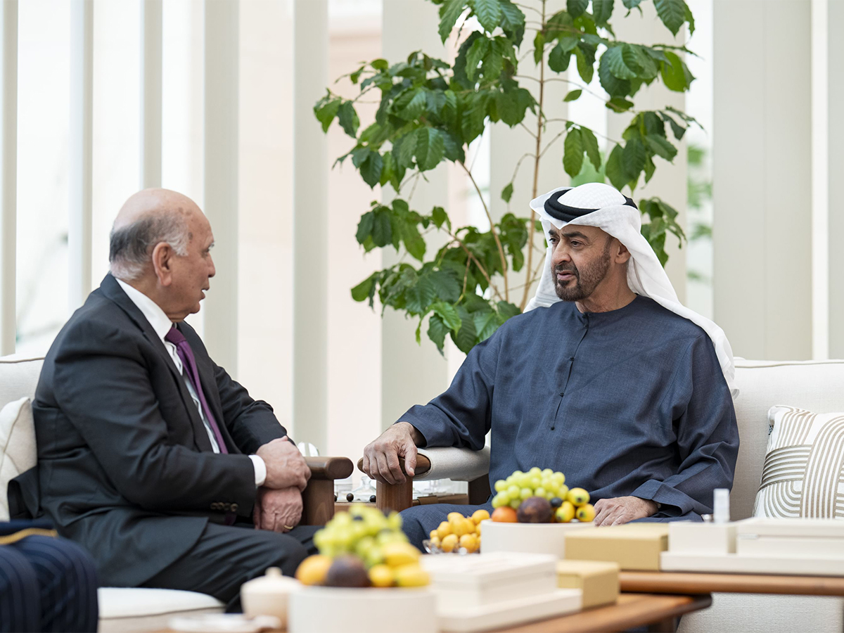 UAE President receives Iraqi Foreign Minister