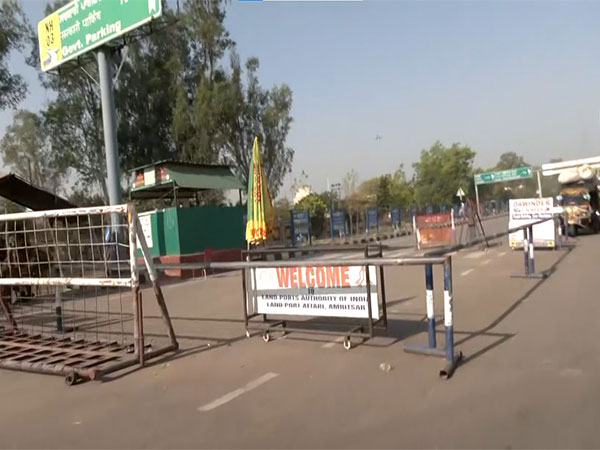 Ahead of closure of border check post: Influx, efflux of people at ...
