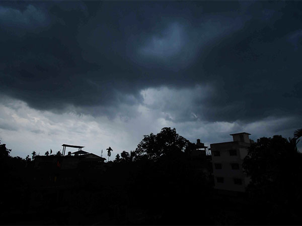 IMD warns of thunderstorms, hailstorms, and lightning across multiple ...