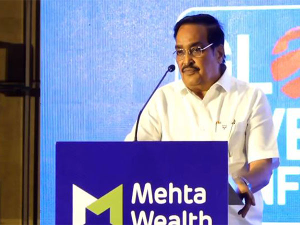 Jal Shakti Minister CR Patil does not accept bouquet at Surat event, says "no welcome till there ...