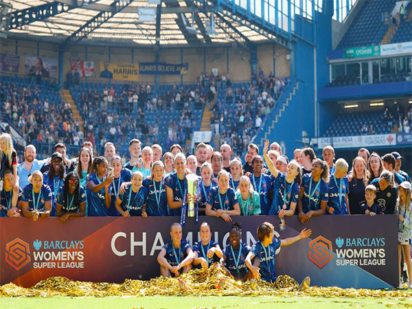 Chelsea become first team to complete unbeaten WSL season after win ...