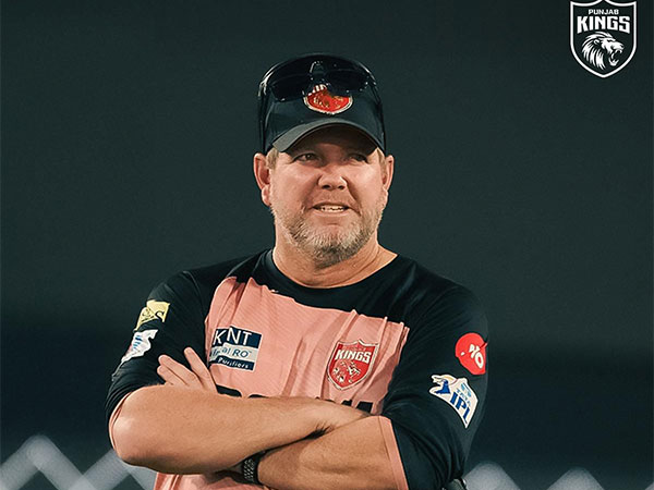 Young Indian players do not fear anything: PBKS' James Hopes