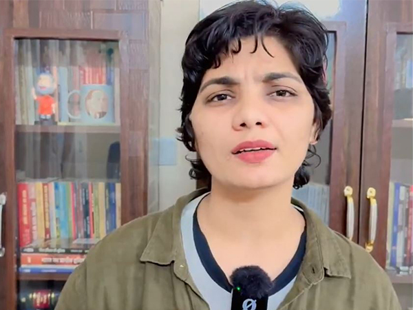 FIR registered against Youtuber Neha Singh Rathore for alleged derogatory remarks against PM Modi
