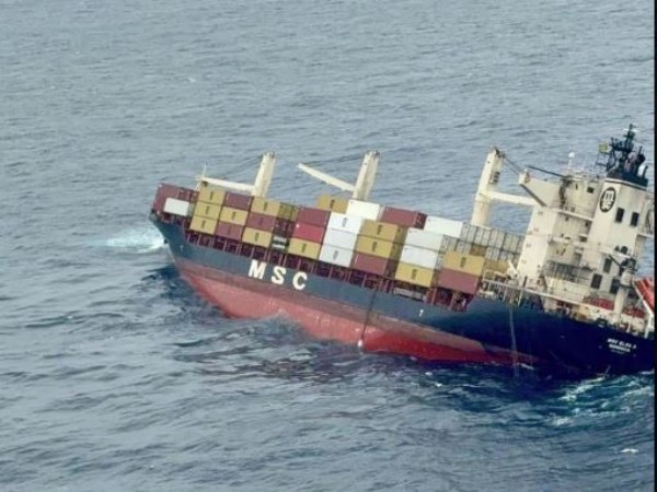 Sarbananda Sonowal reviews situation that arose from sunken ship off ...