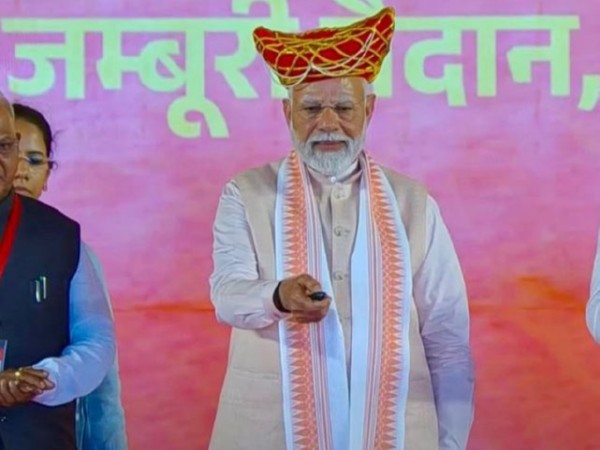 PM Modi virtually inaugurates Satna and Datia Airports, boosting ...