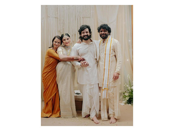 Nagarjuna welcomes Akhil Akkineni's wife Zainab Ravdjee into family after wedding, shares ...