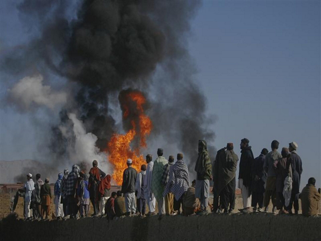 Afghanistan: Massive fire breaks out in West Kabul market, sparks ...