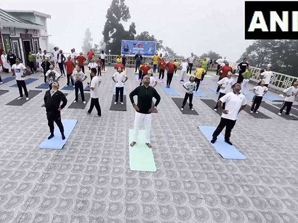 Sikkim: Governor, state health minister perform yoga at Raj Bhawan