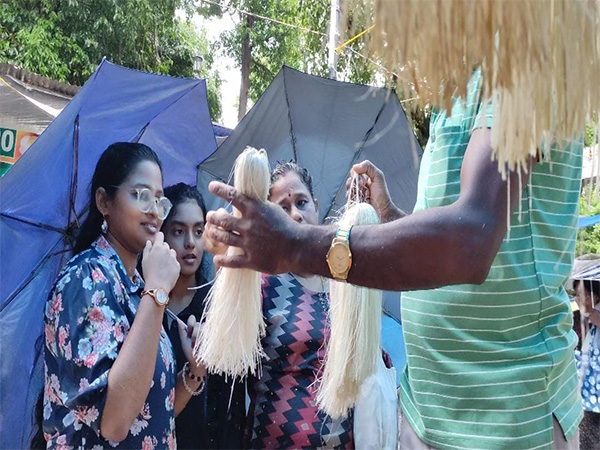 Kerala: Odapoo flower in annual Kottiyoor festival attracts huge crowds ...