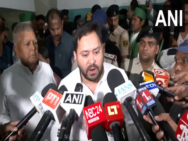 "Criminals fearless in Bihar": Tejashwi Yadav lambasts Nitish Kumar ...