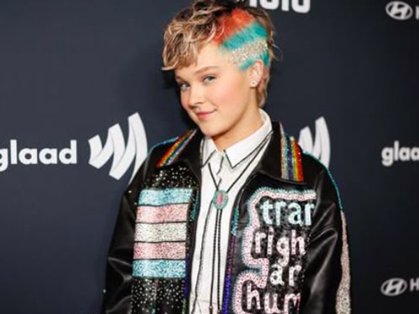 JoJo Siwa on pressure she felt after coming out as lesbian
