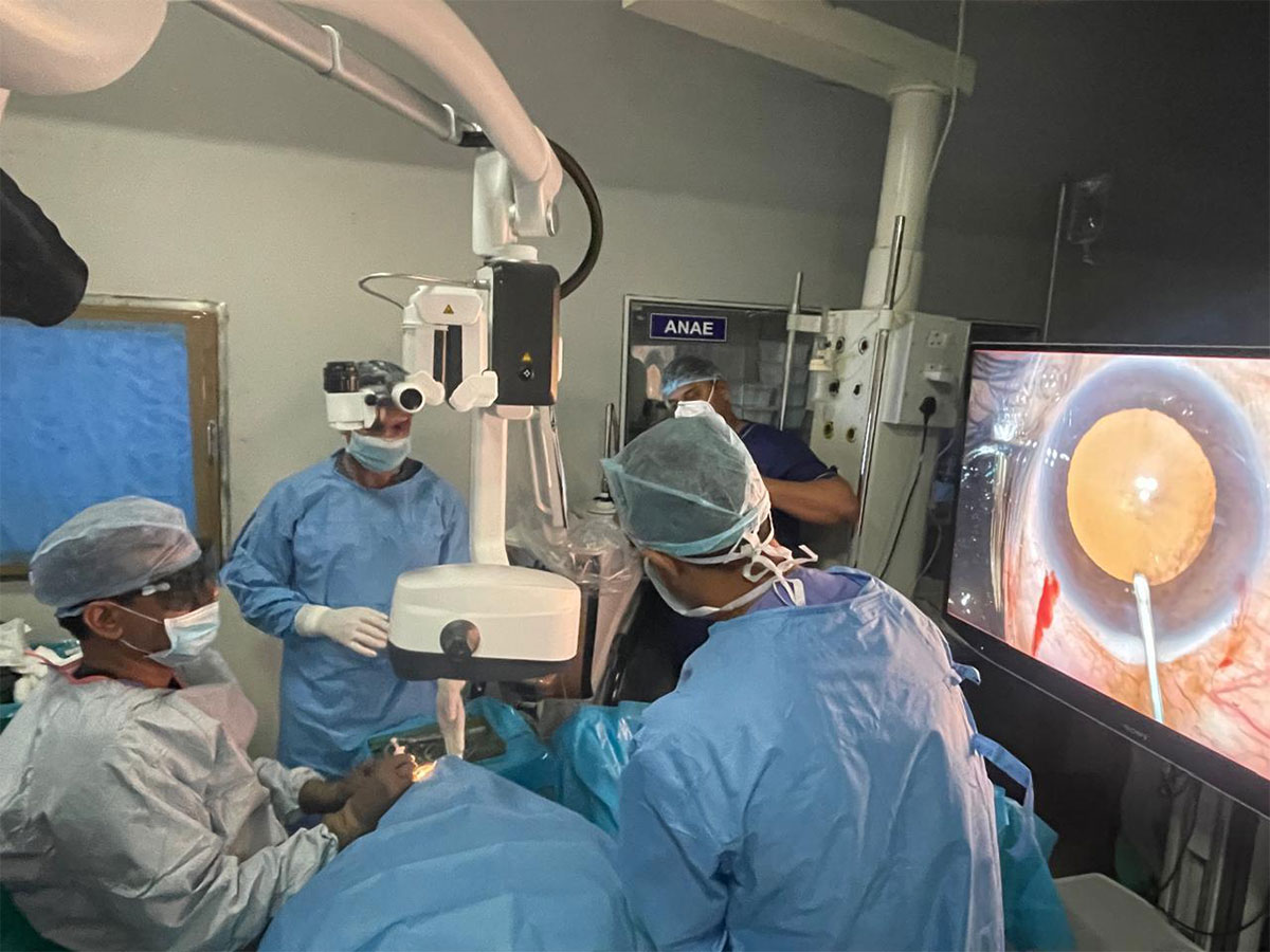 Groundbreaking magnetic compression technique treats rare bile duct ...