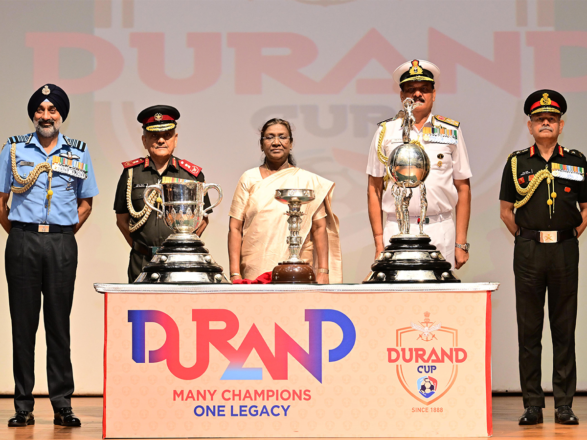 President of India unveils Trophies of Durand Cup Tournament