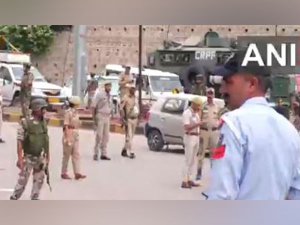 J-K: First batch of Amarnath Yatra pilgrims returns amid tight security