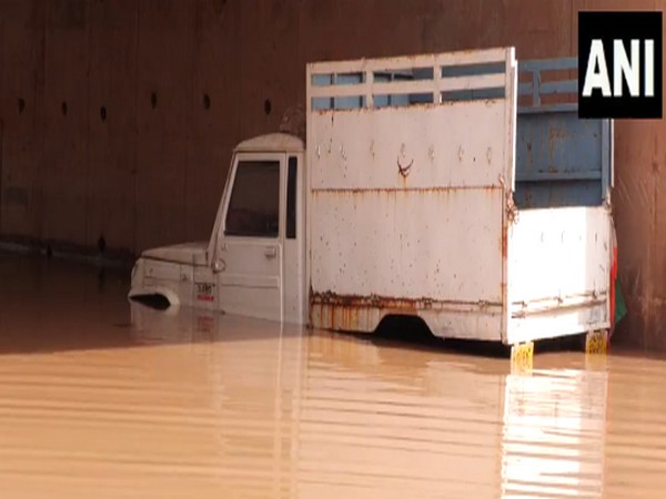 J-K: Heavy rainfall triggers severe waterlogging at under-construction ...