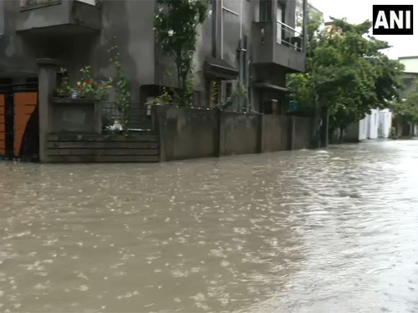 Nagpur: Severe waterlogging after heavy rainfall, NMC begins rescue operation, dewatering